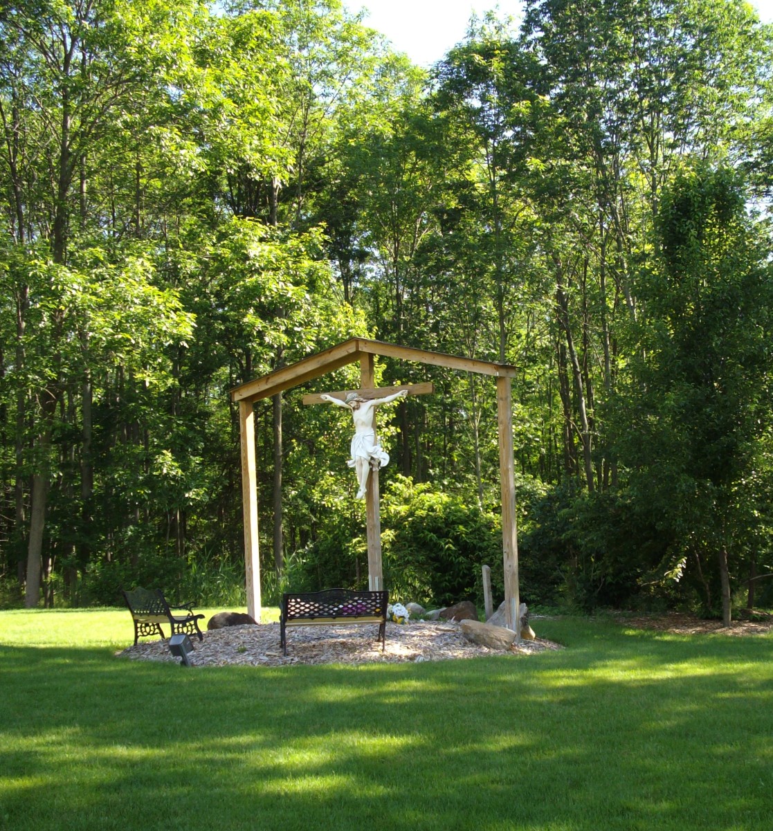 Outdoor Cross – VOCATIONISTS